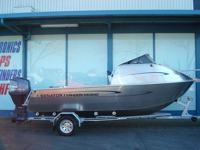 typhoon-540-centre-image - Senator Boats